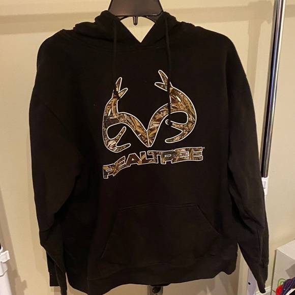 Realtree | Shirts | Realtree Black And Brown Logo Hoodie | Poshmark